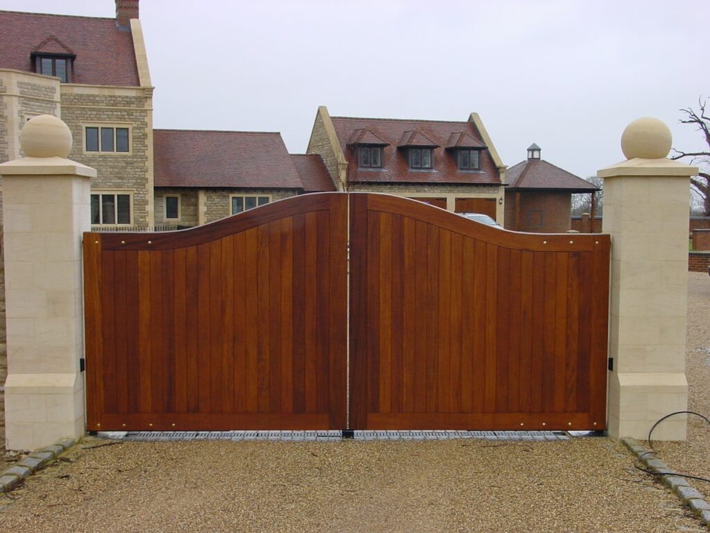 Swing Gates - Frontline Automation